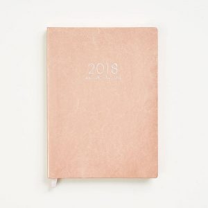 9 of the coolest, prettiest 2017-18 school year planners.Get organized now!