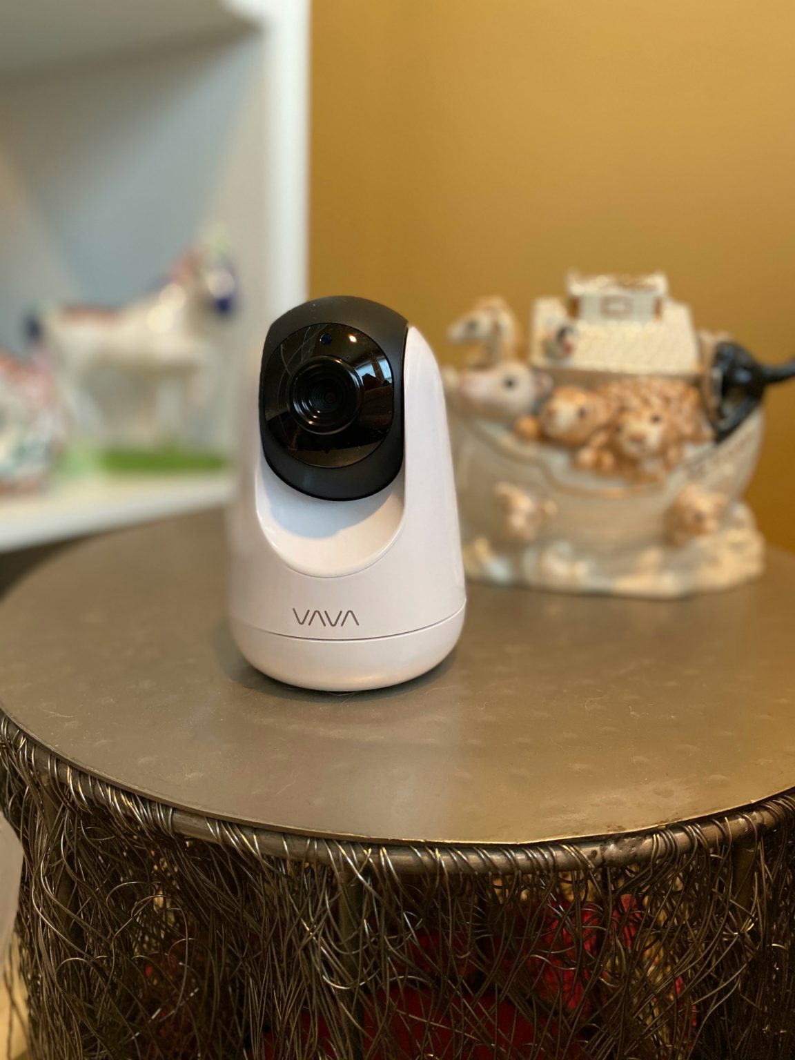 2 smart baby gadgets to help make new parenting easier