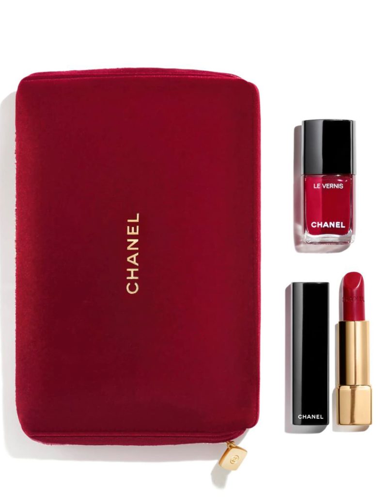 Style and beauty gifts for women who are over 40, fabulous, and who ...