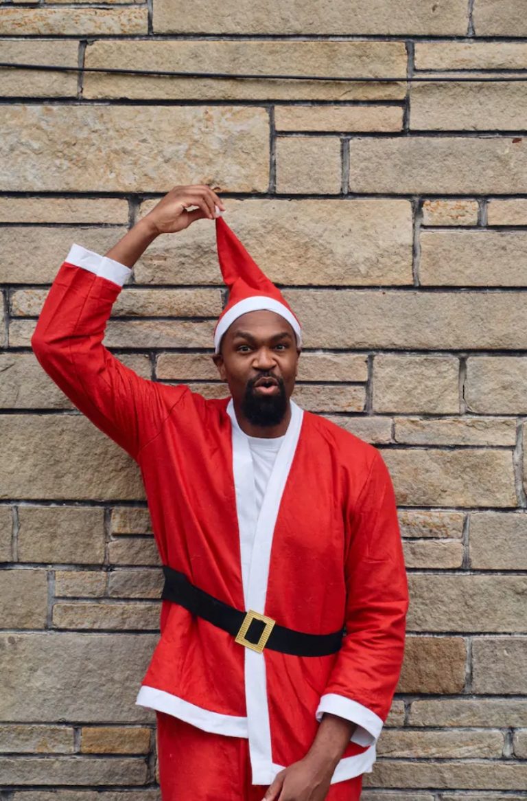 4 fun, COVID-safe ways for kids to "meet" Santa this Christmas