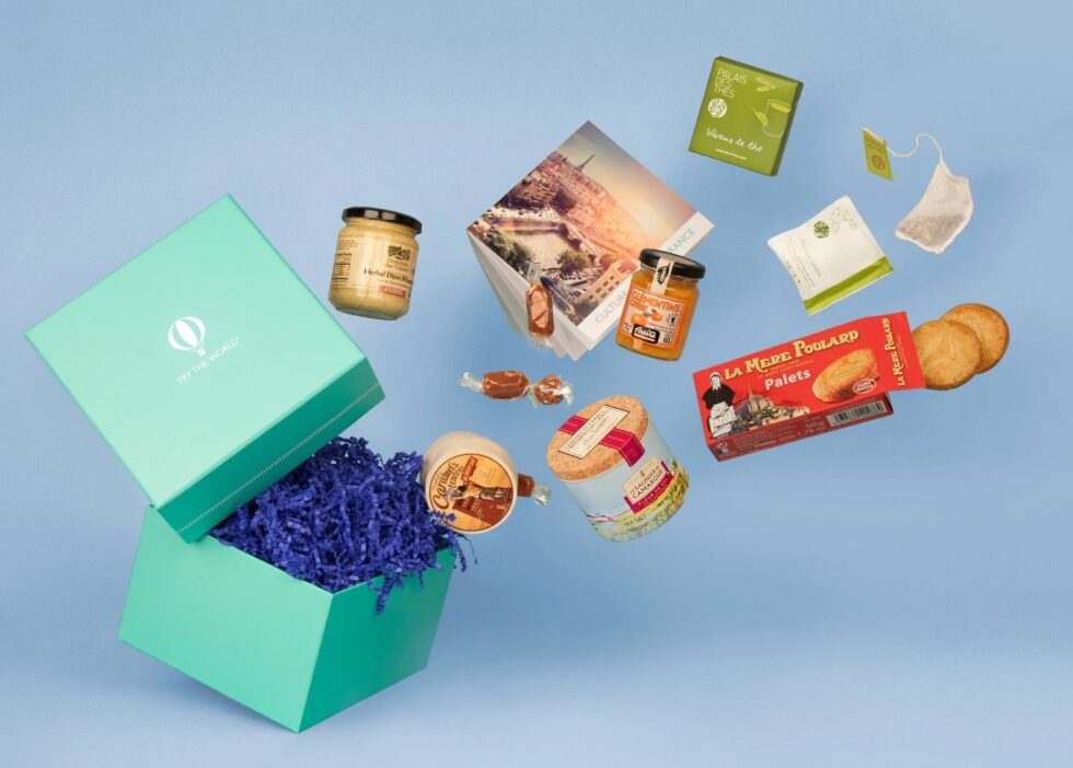 21 of the coolest subscription gifts for men. Got him covered!