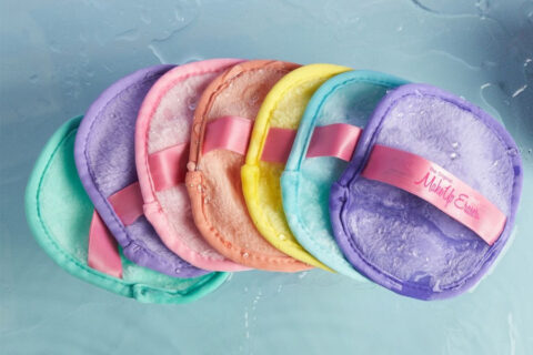 The Original Makeup Erasers Review: Okay fine. I love them.